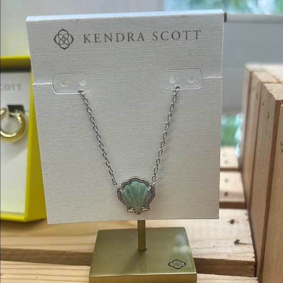 Kendra Scott | Jewelry | Kendra Scott Silver Shell Necklace New | Poshmark